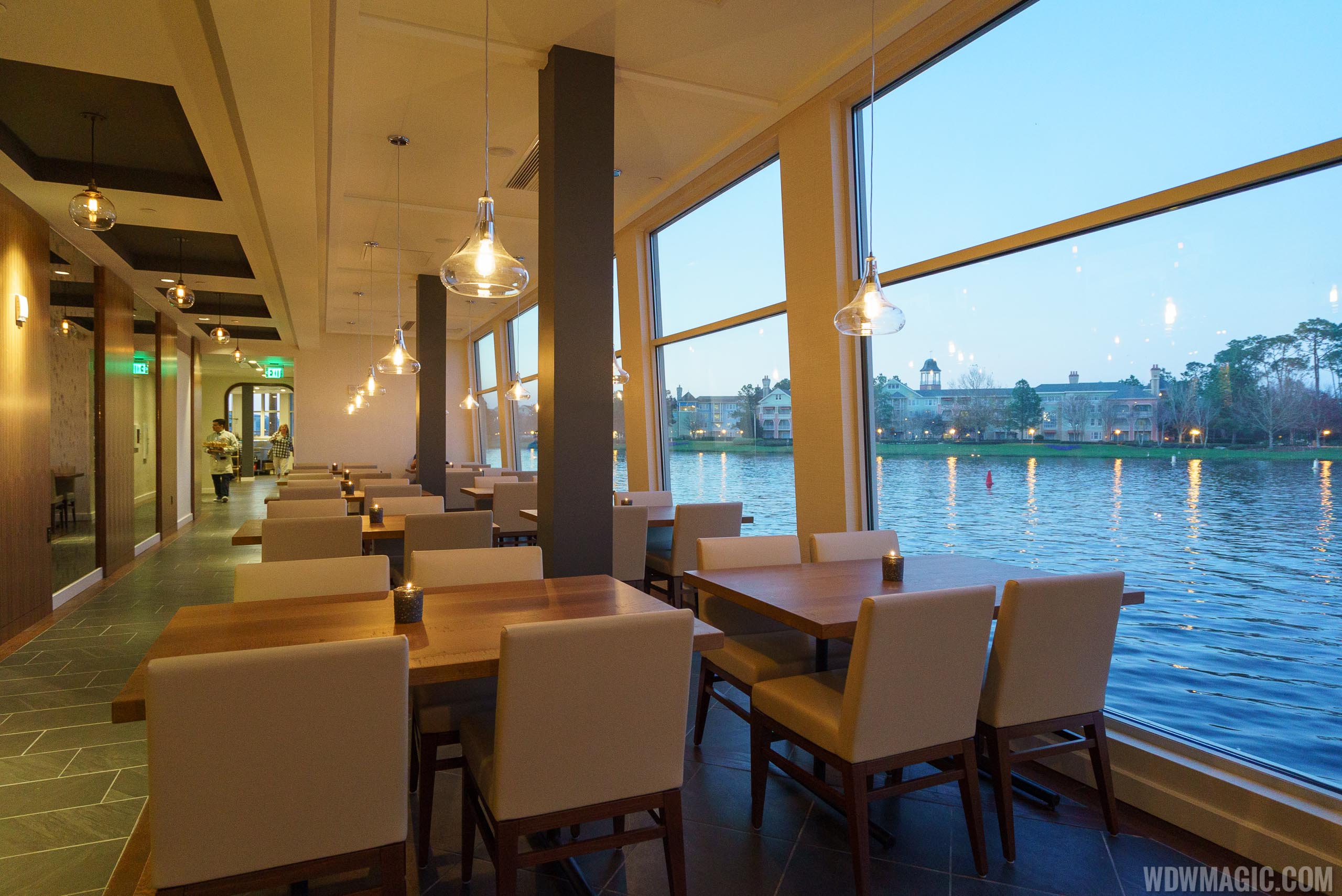 PHOTOS - Tour the new Paddlefish restaurant, now open at Disney Springs