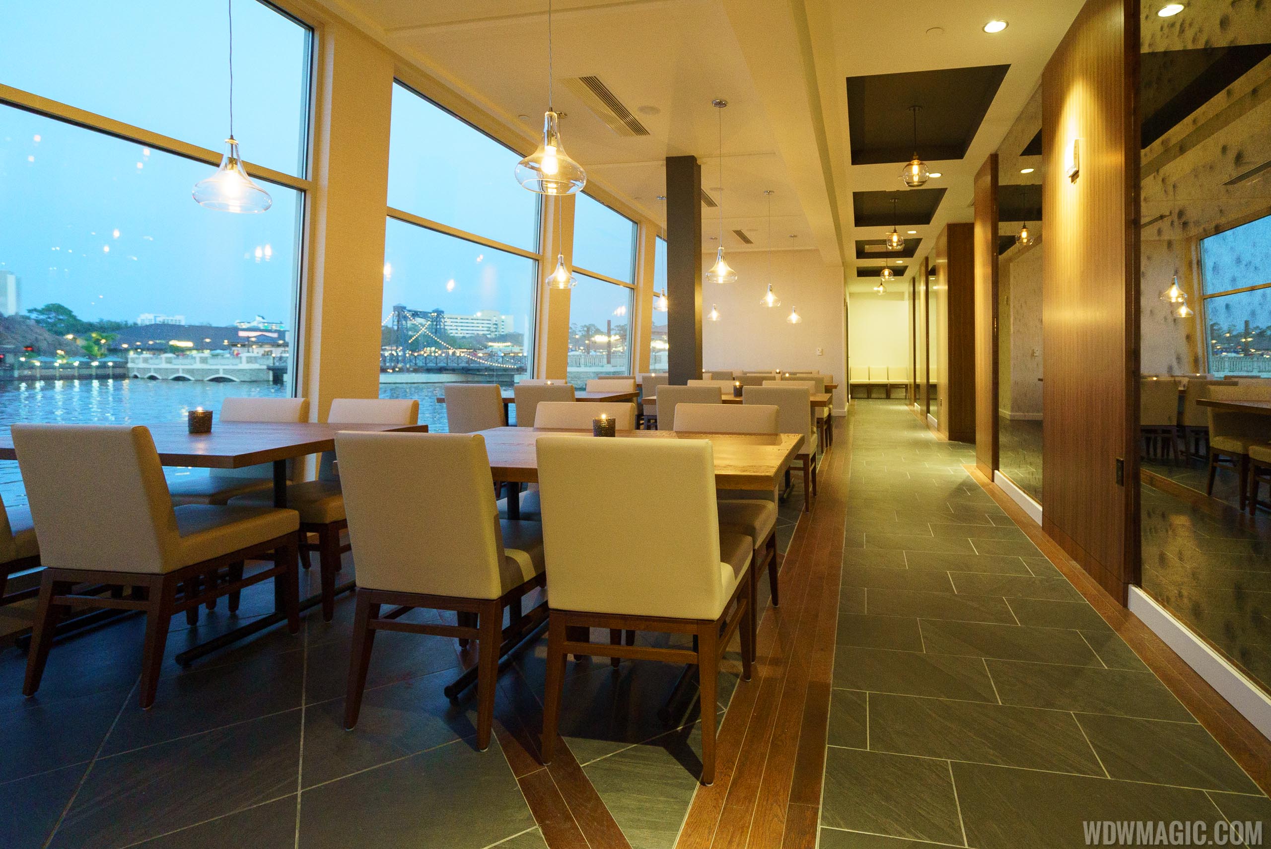 PHOTOS - Tour the new Paddlefish restaurant, now open at Disney Springs