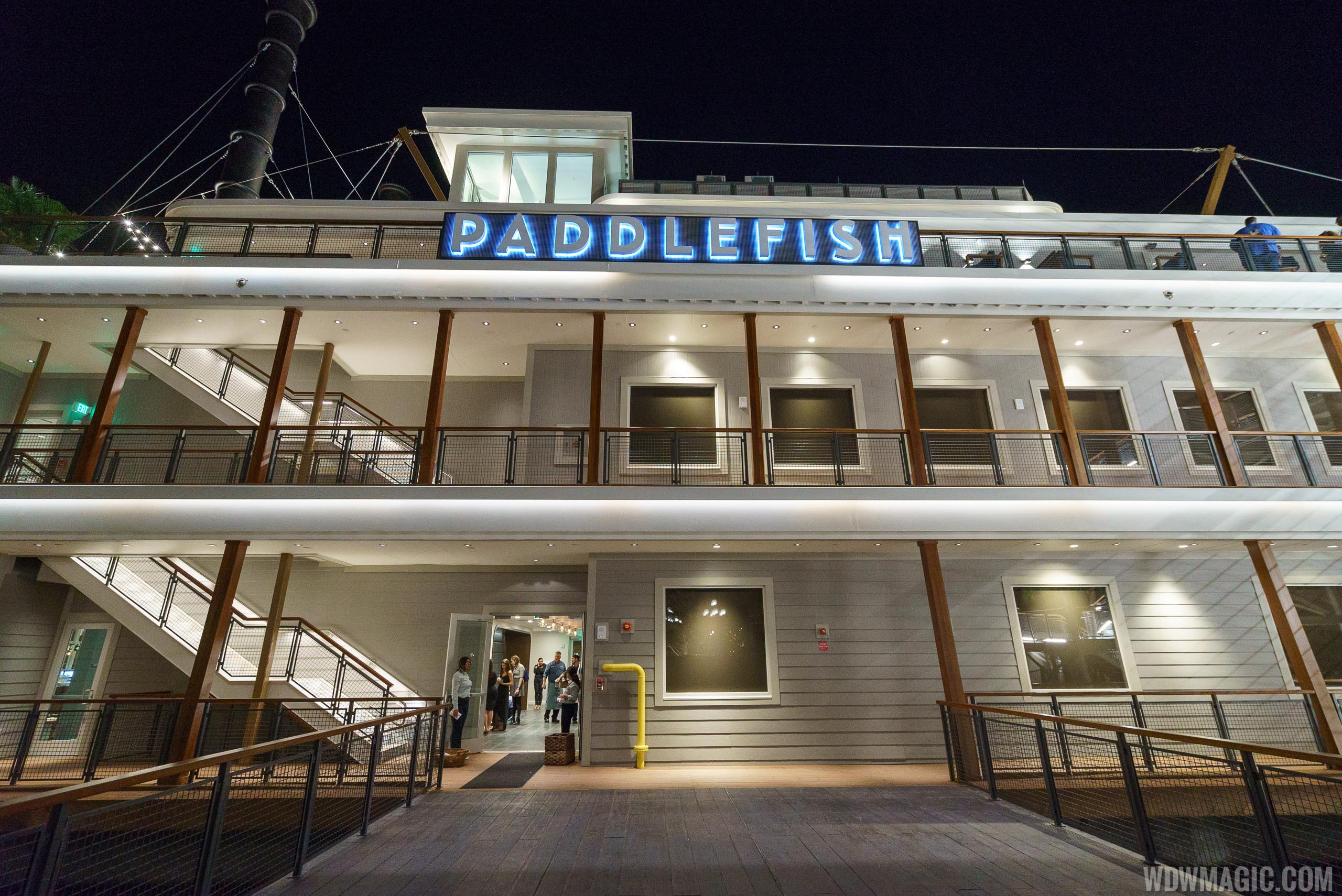 PHOTOS - Tour the new Paddlefish restaurant, now open at Disney Springs