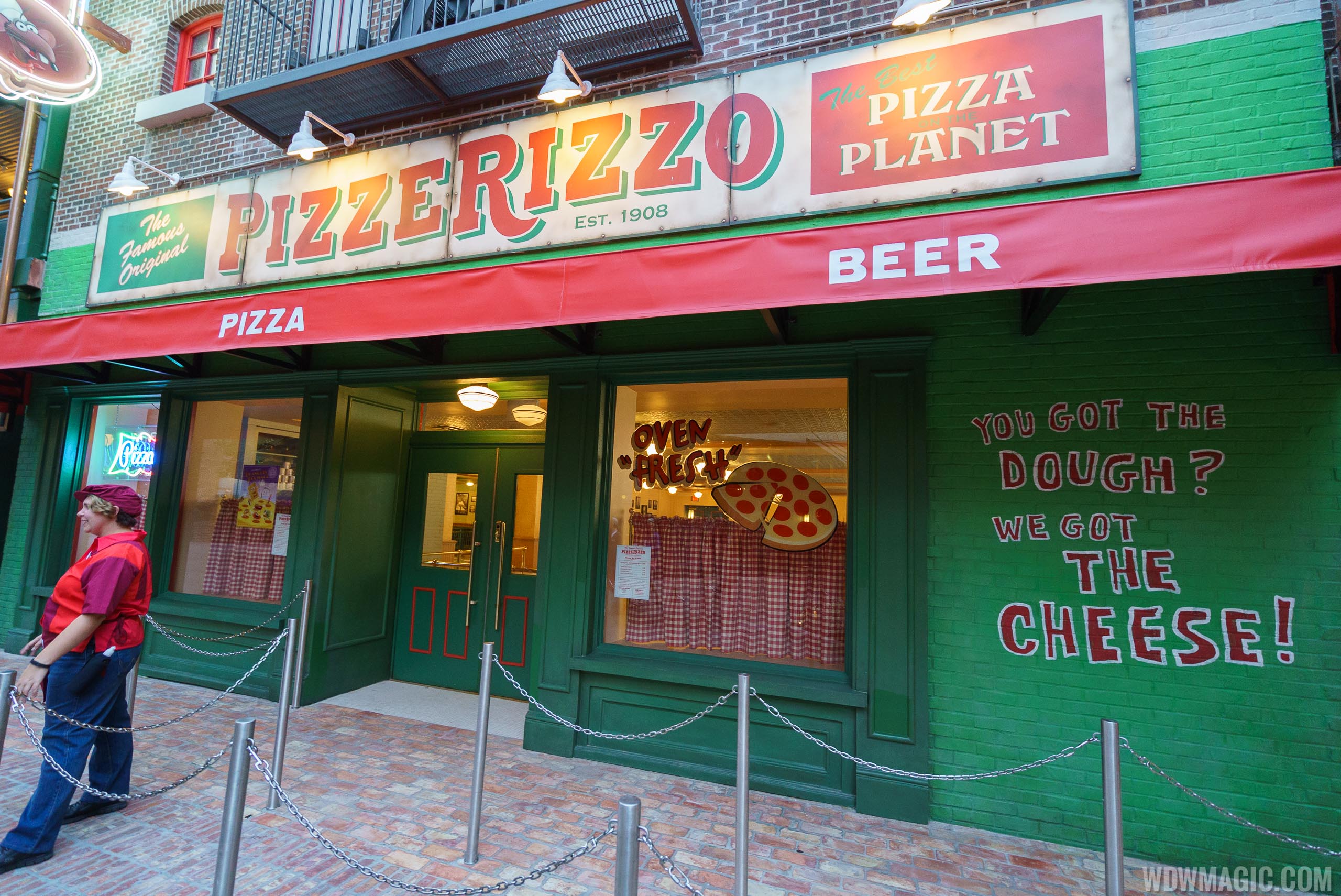 PHOTOS - Walls down at PizzeRizzo give a first look at the completed ...