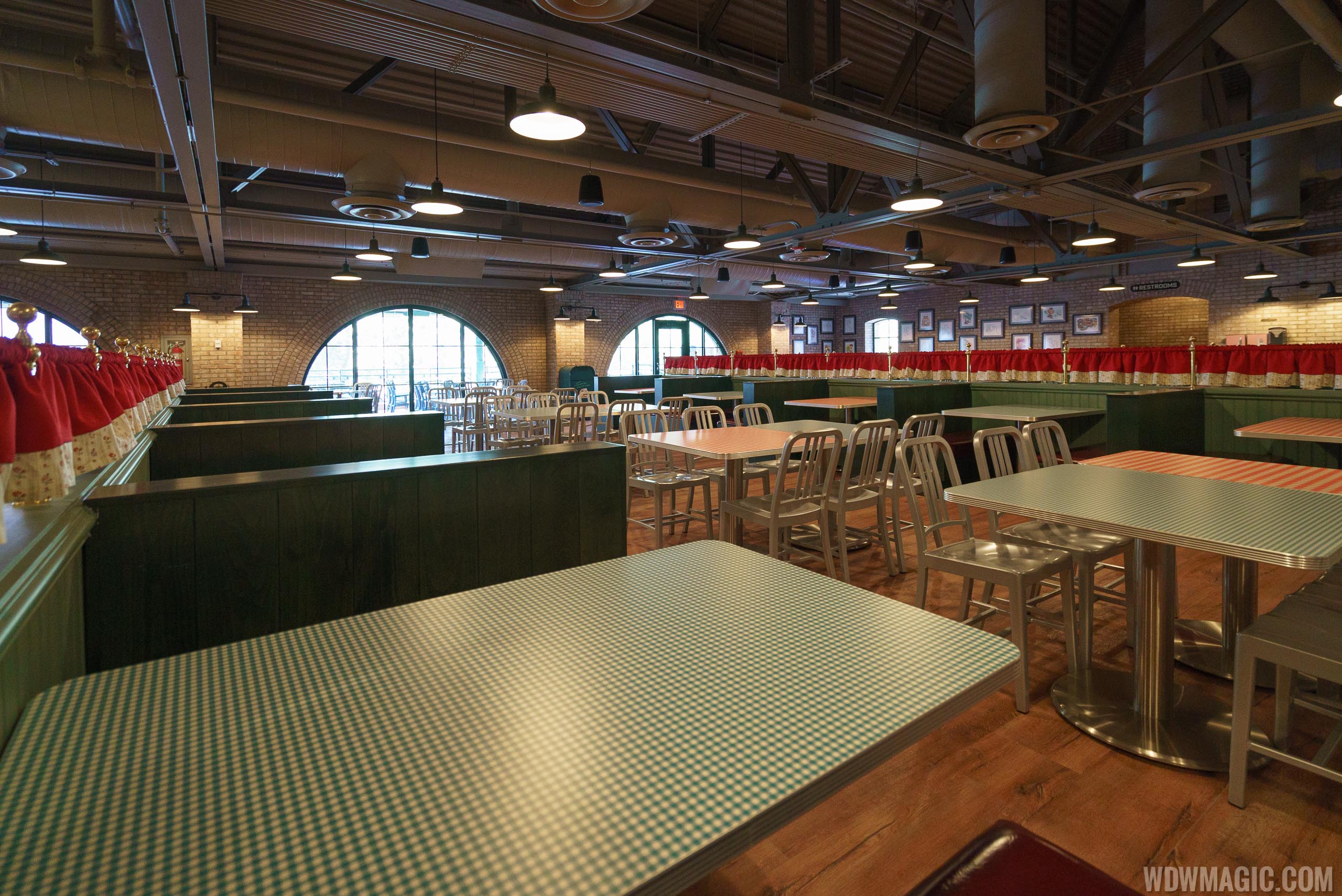 Inside PizzaRizzo - Photo 10 of 23