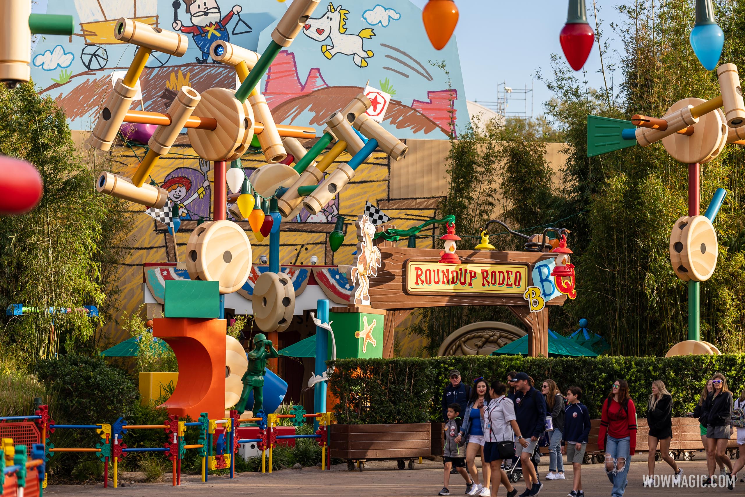 Marquee uncovered at Roundup Rodeo BBQ - Photo 3 of 7