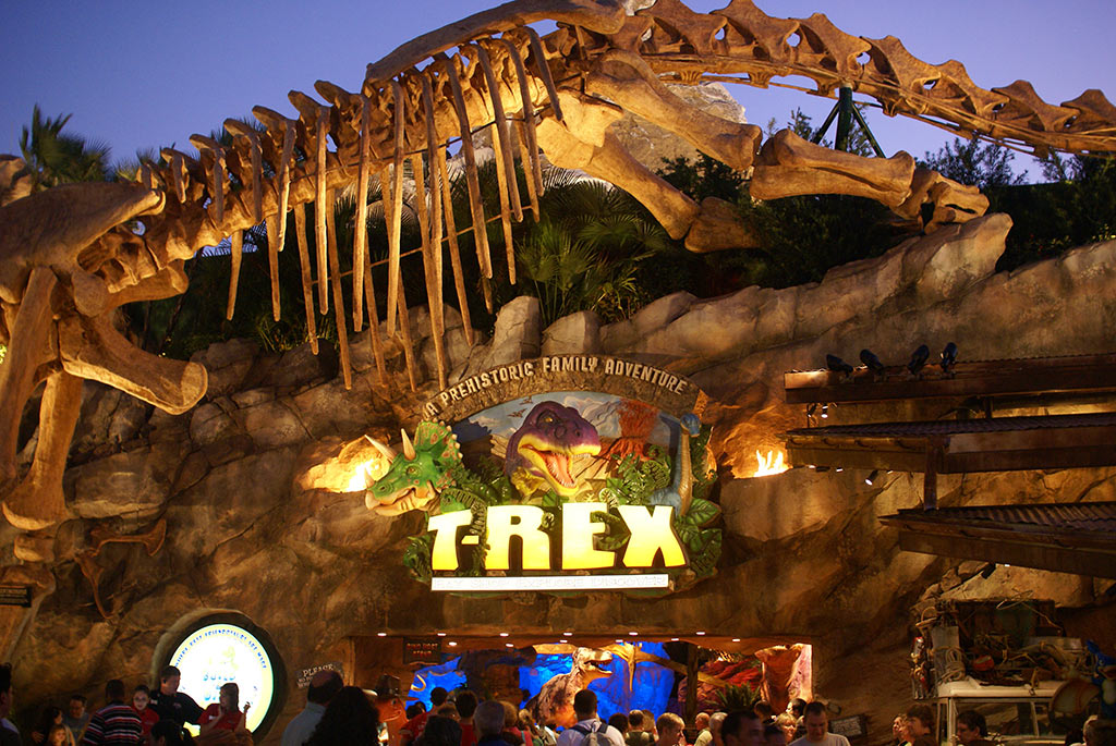 Inside T-Rex - Photo 20 of 32