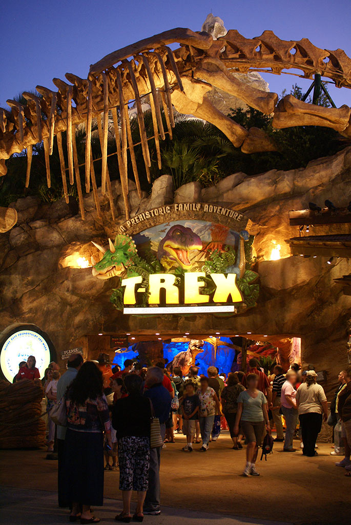 Inside T-Rex - Photo 21 of 32