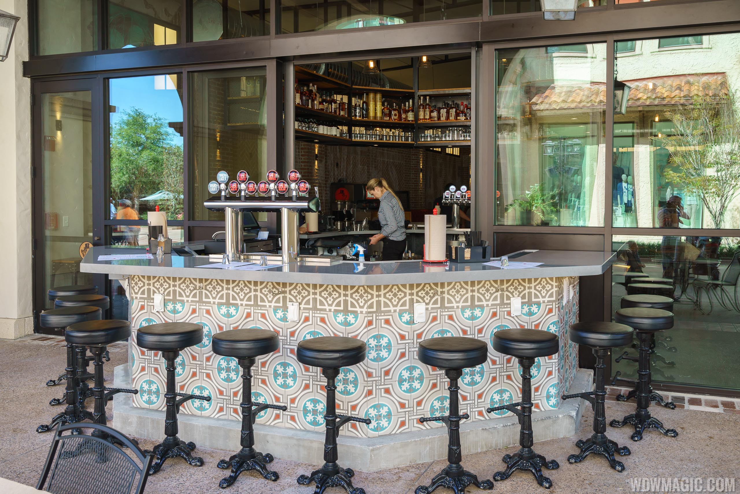 REVIEW - The Polite Pig brings modern BBQ to Disney Springs