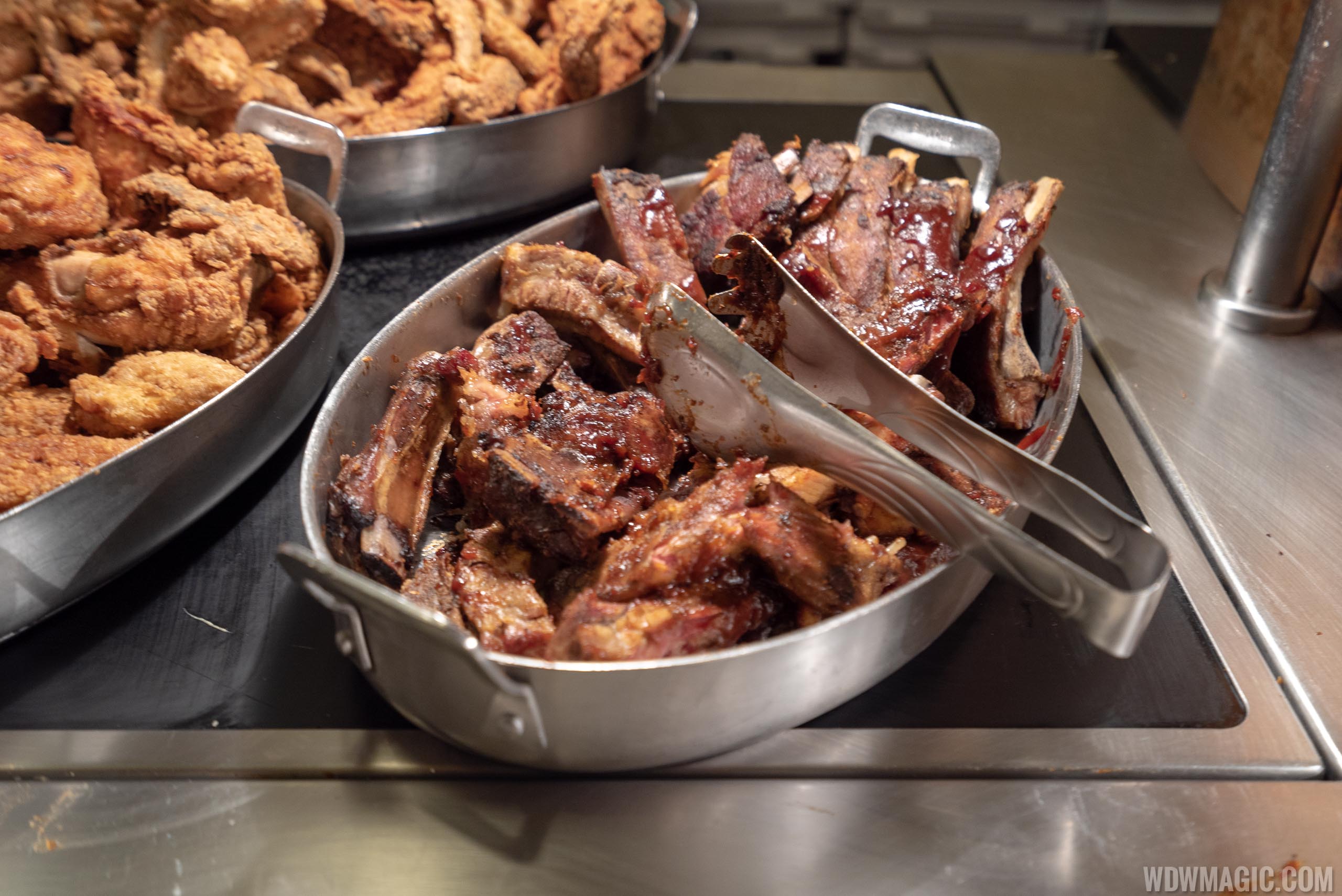 Trail's End Restaurant Breakfast Menu - June 2022 | WDWMAGIC