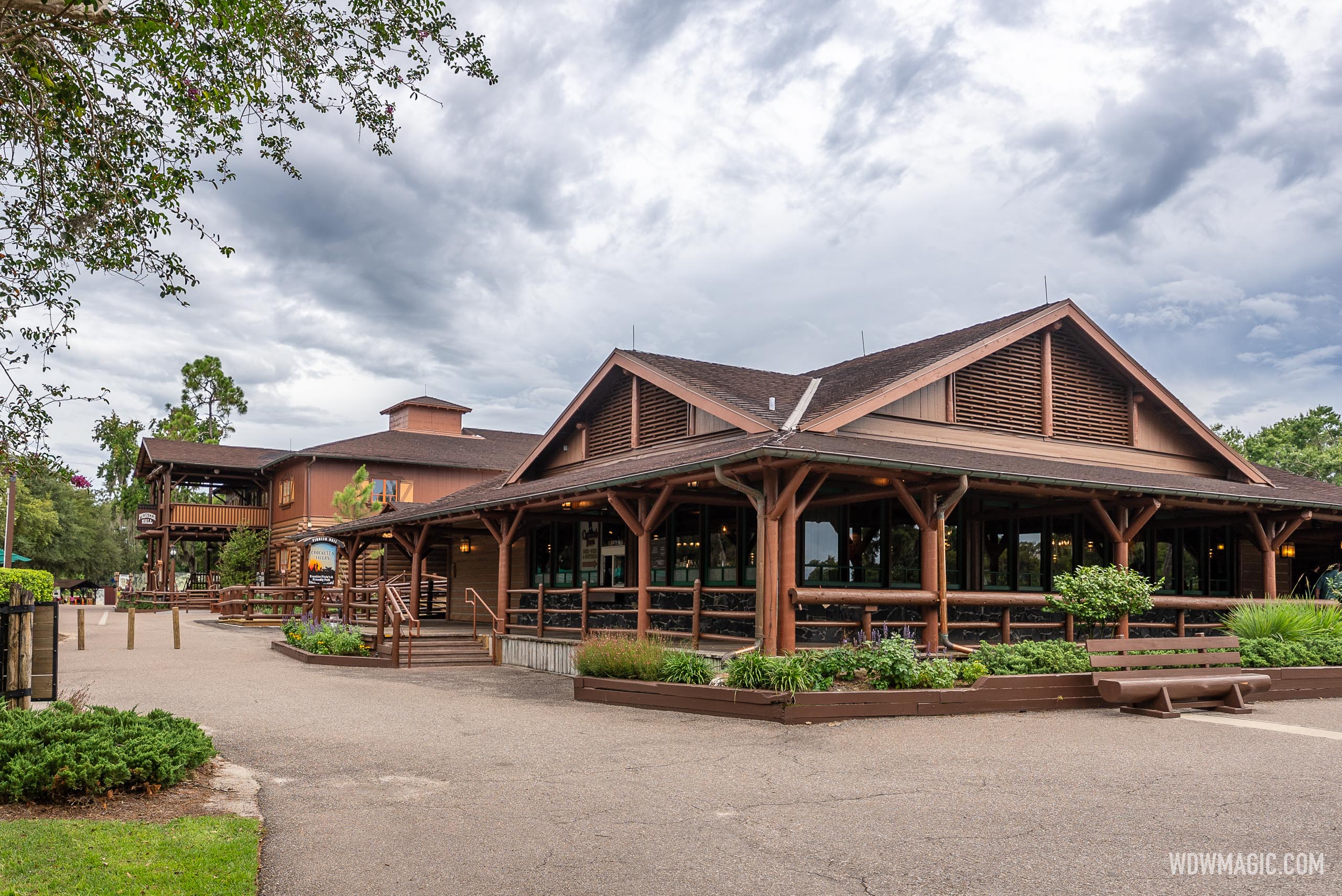 Trail's End Restaurant overview 2023 - Photo 2 of 17