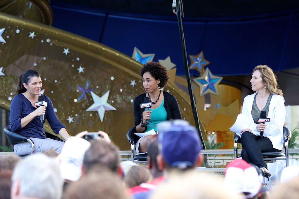 2011 ESPN The Weekend - Day 1 - Photo 26 of 32