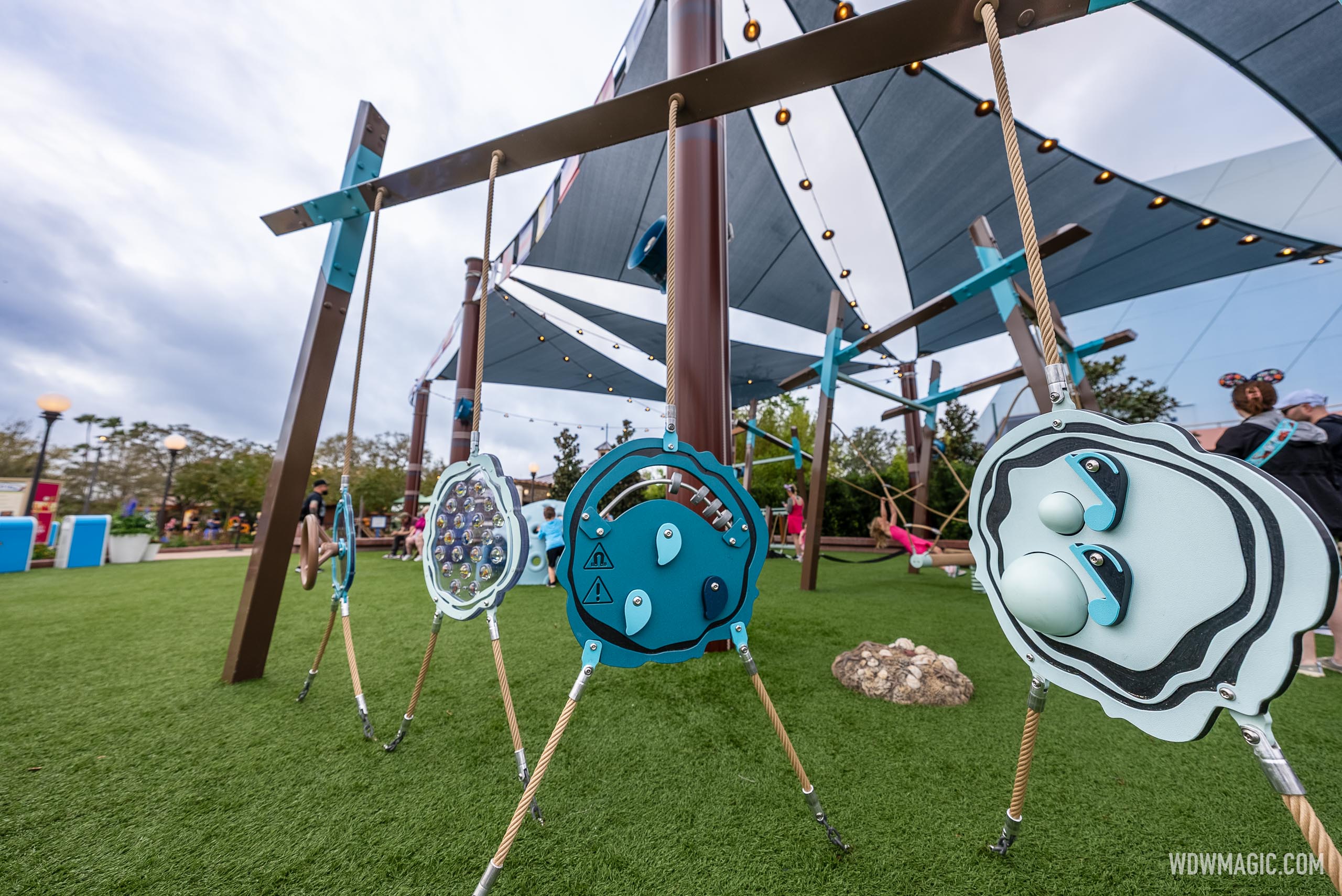 Playalong Bay Playground - Photo 4 of 8