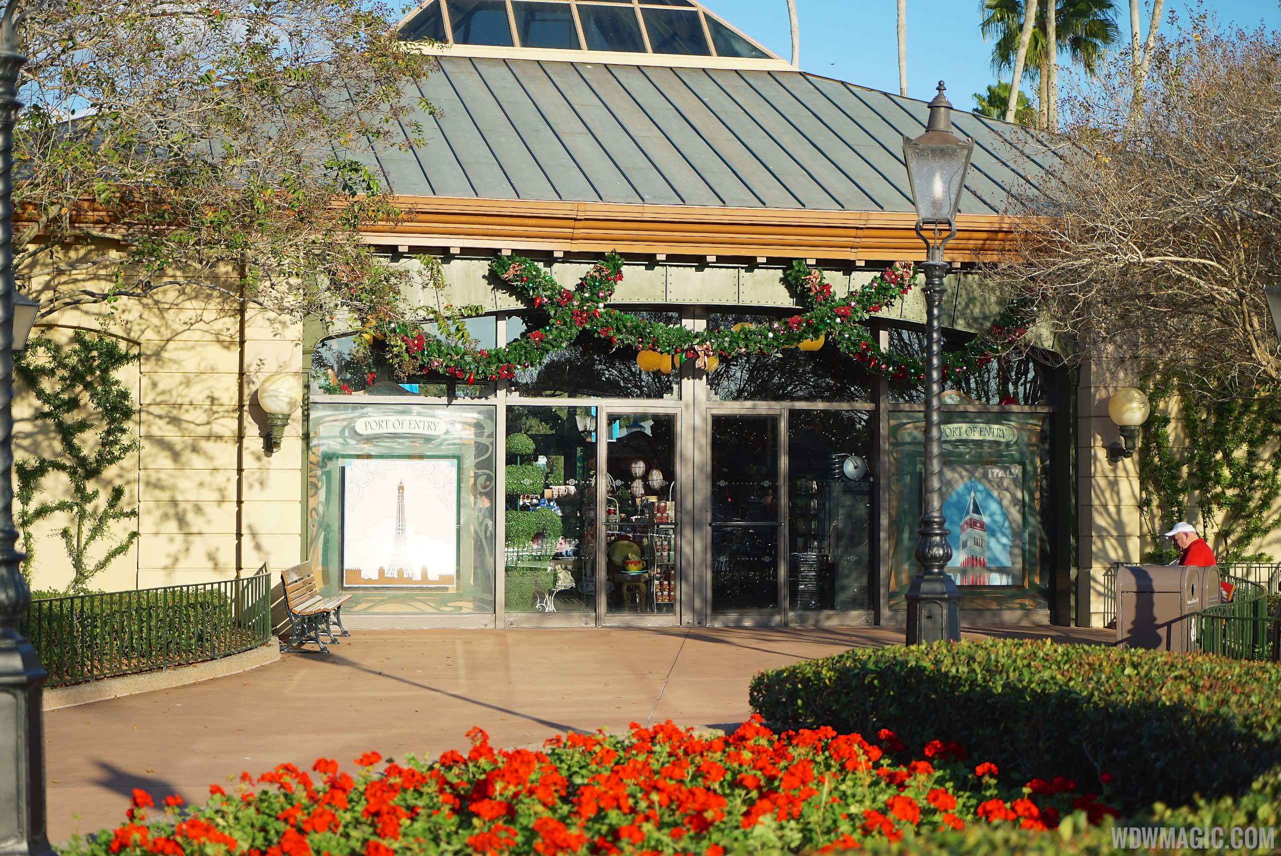 Epcot holiday decorations 2014 - Photo 19 of 36