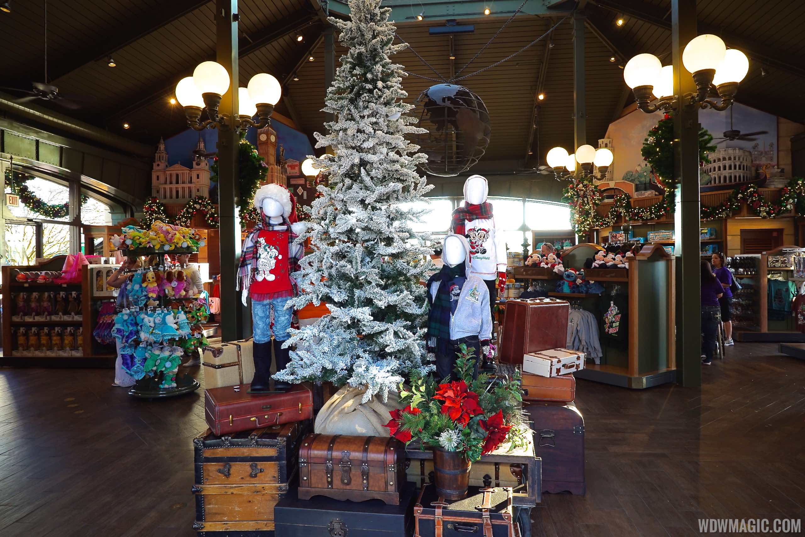 Epcot holiday decorations 2014 - Photo 20 of 36