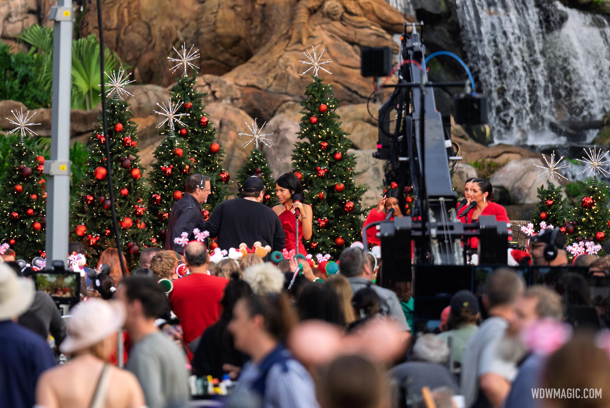 Mariah the Scientist Records Performance at Disney's Animal Kingdom for ...