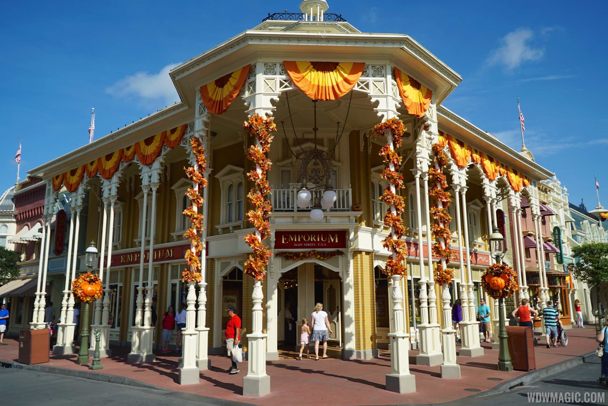 Magic Kingdom's fall Halloween decorations 2015 - Photo 10 of 32