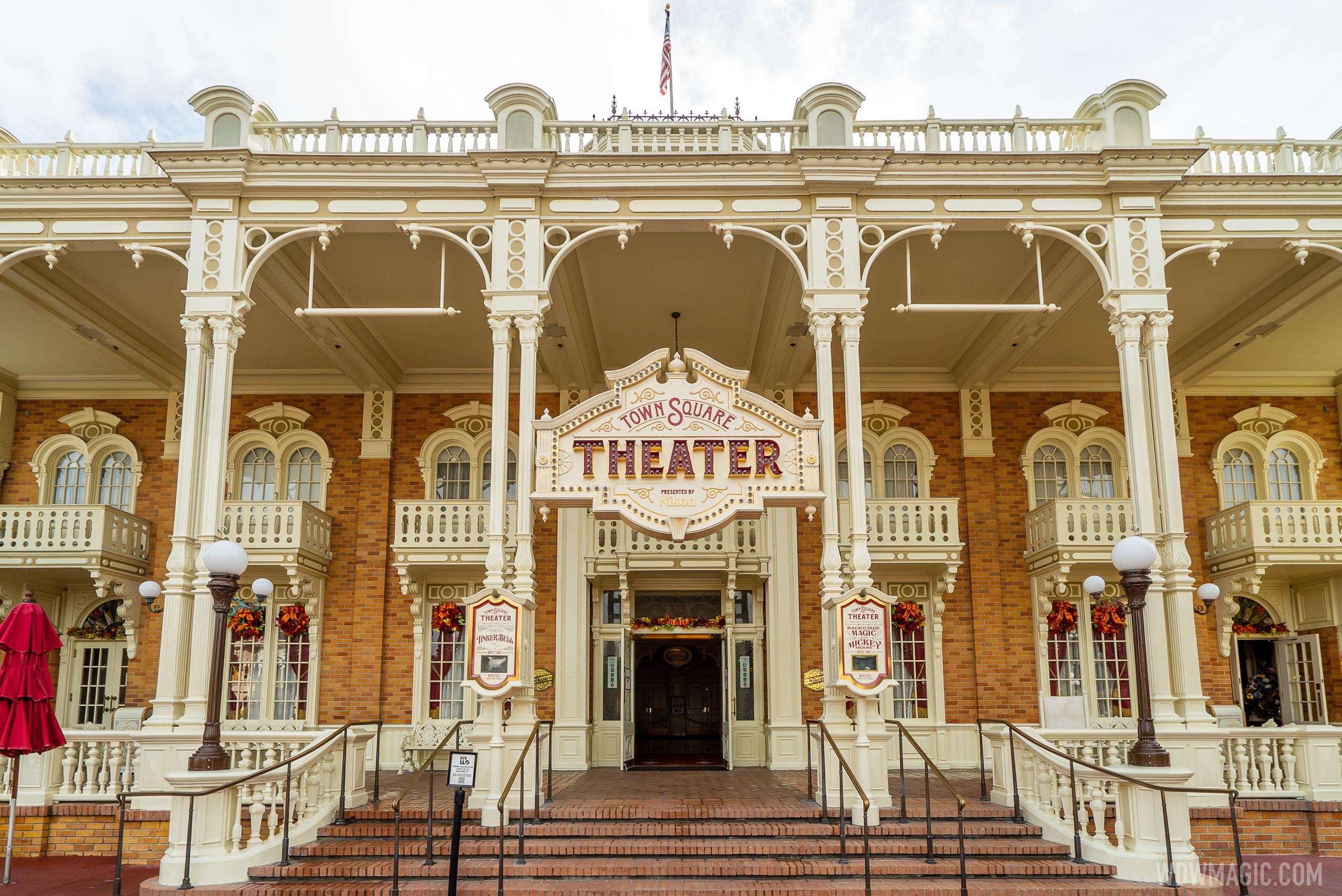 Magic Kingdom fall decorations 2020 - Photo 8 of 10