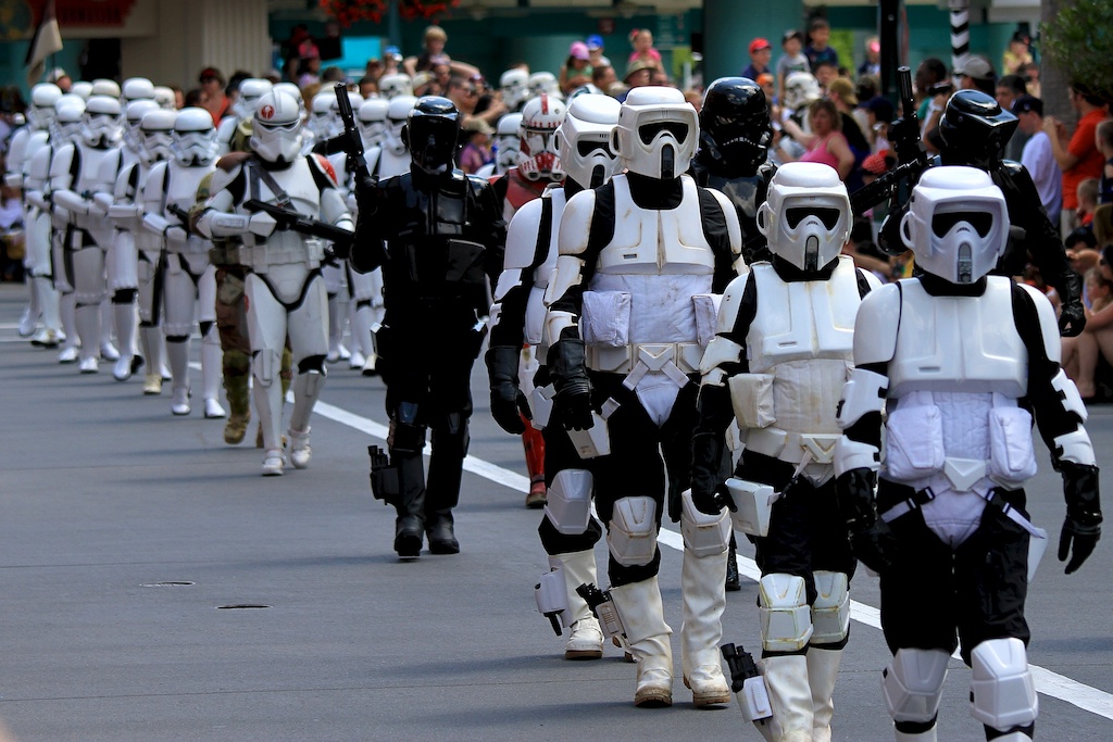 2010 Star Wars Weekends - Celebrity Motorcade - Week 1 - Photo 14 of 96