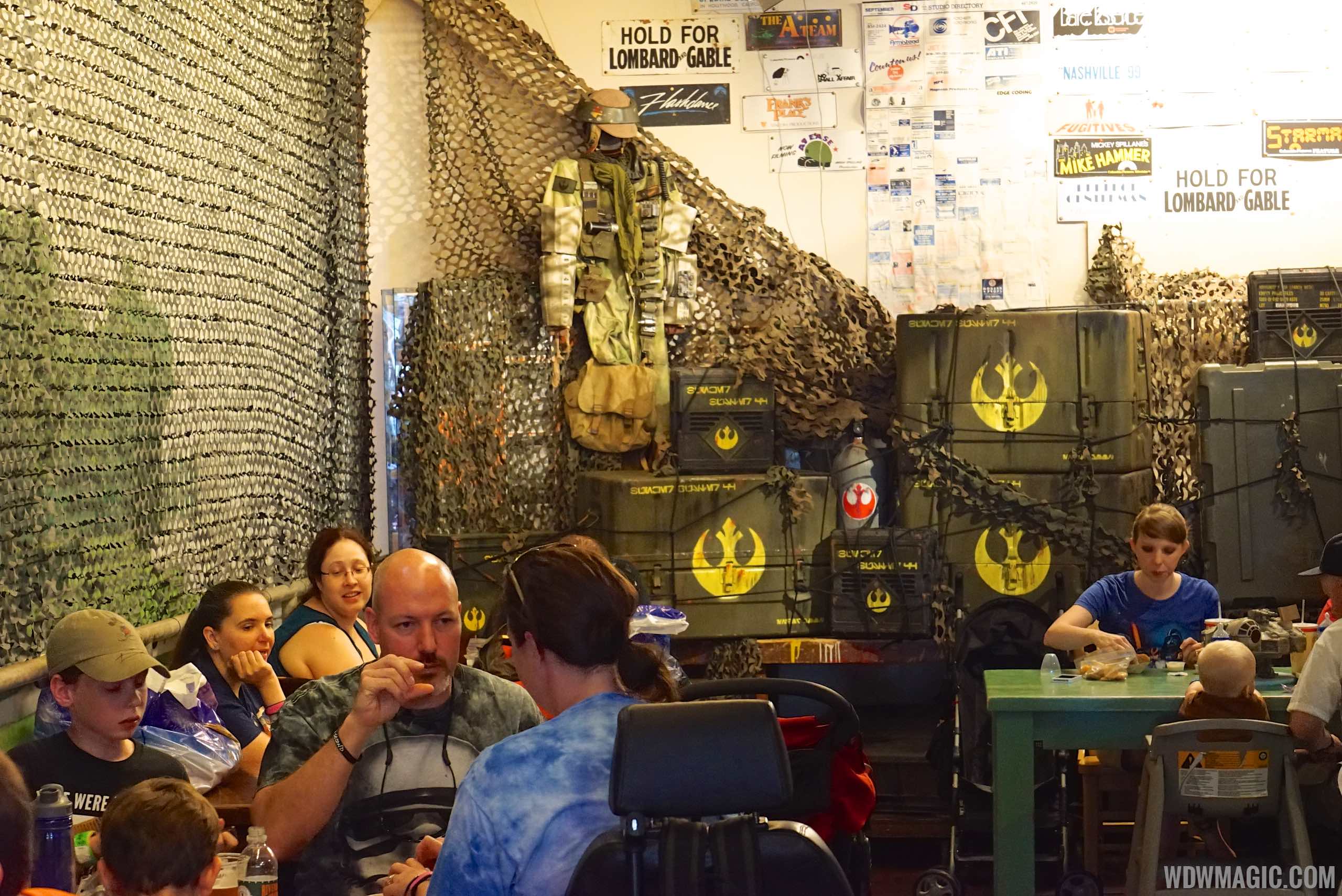 2015 Star Wars Weekends - Rebel Hangar A Star Wars Lounge Experience ...