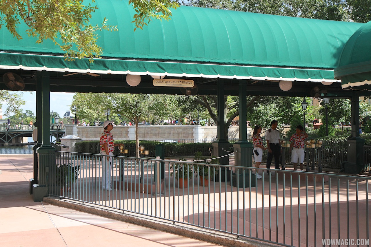 PHOTOS - Epcot's International Gateway touch-to-enter now complete