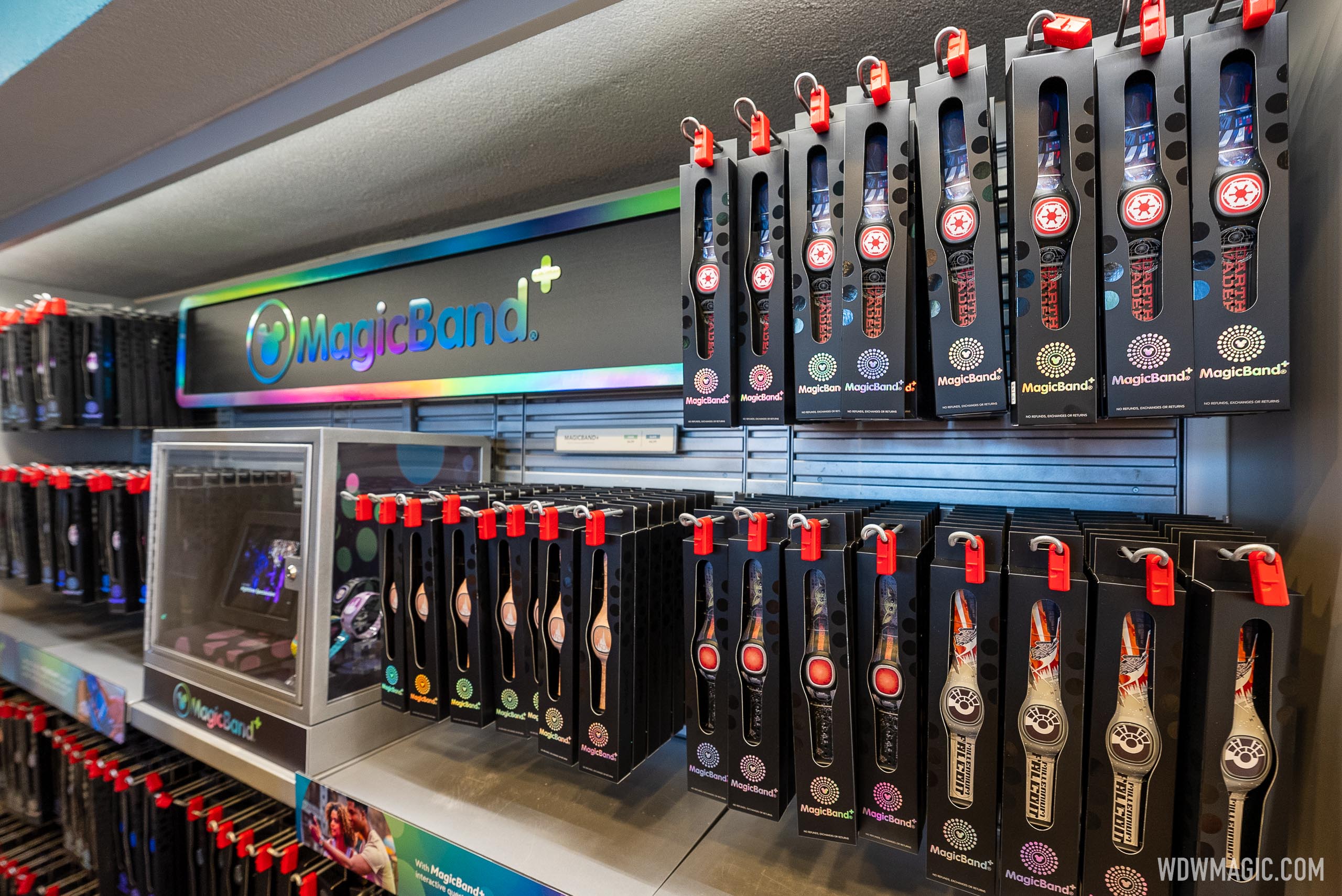 MagicBand+ display at EPCOT Camera Center