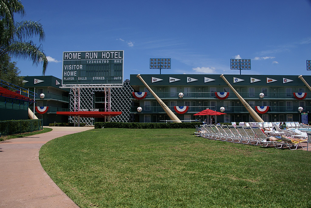 Homerun Hotel buildings