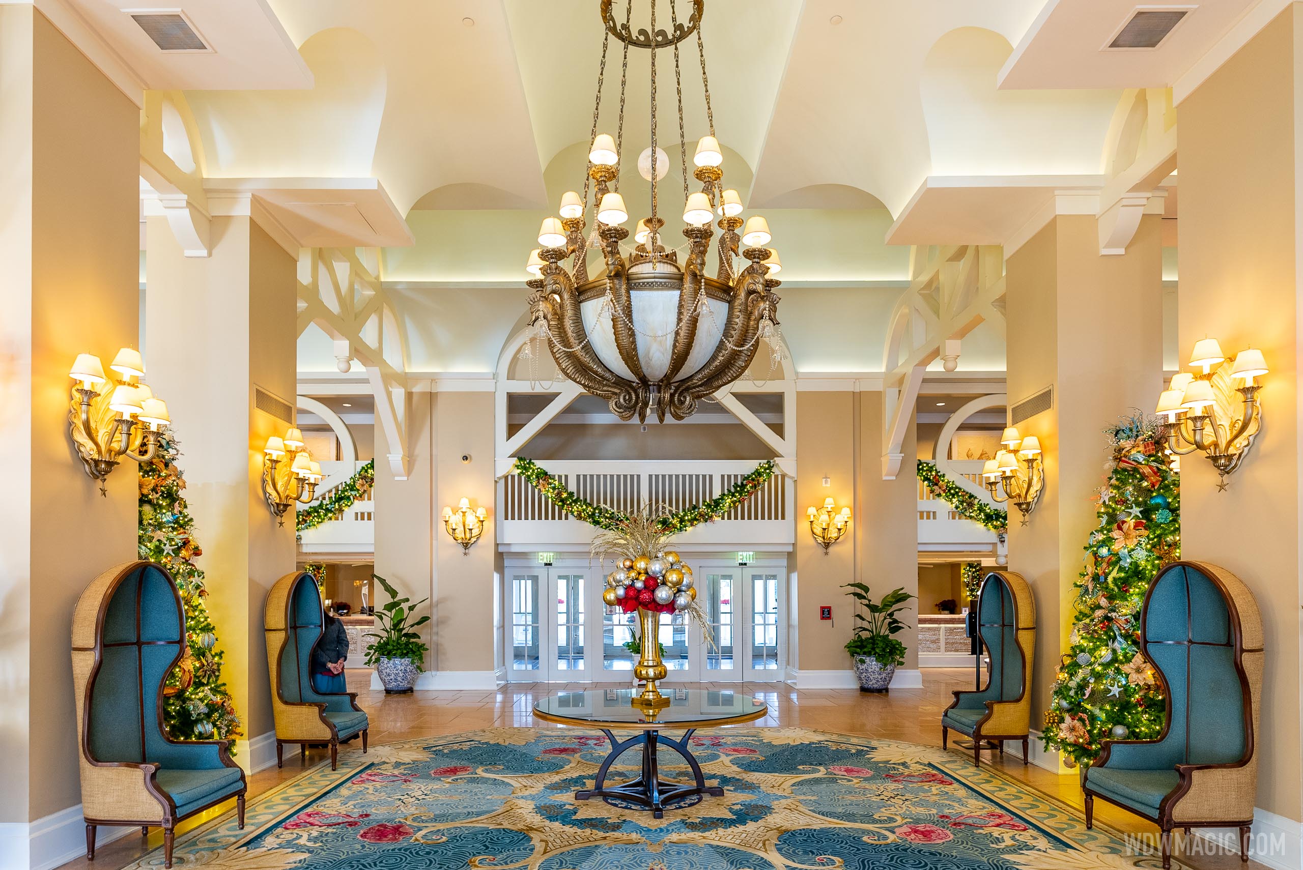 Beach Club Resort holiday decorations 2020 - Photo 1 of 4