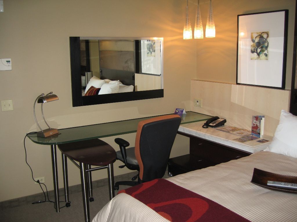 New look Contemporary Resort room photos