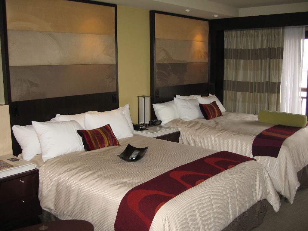 New look Contemporary Resort rooms - Photo 2 of 6