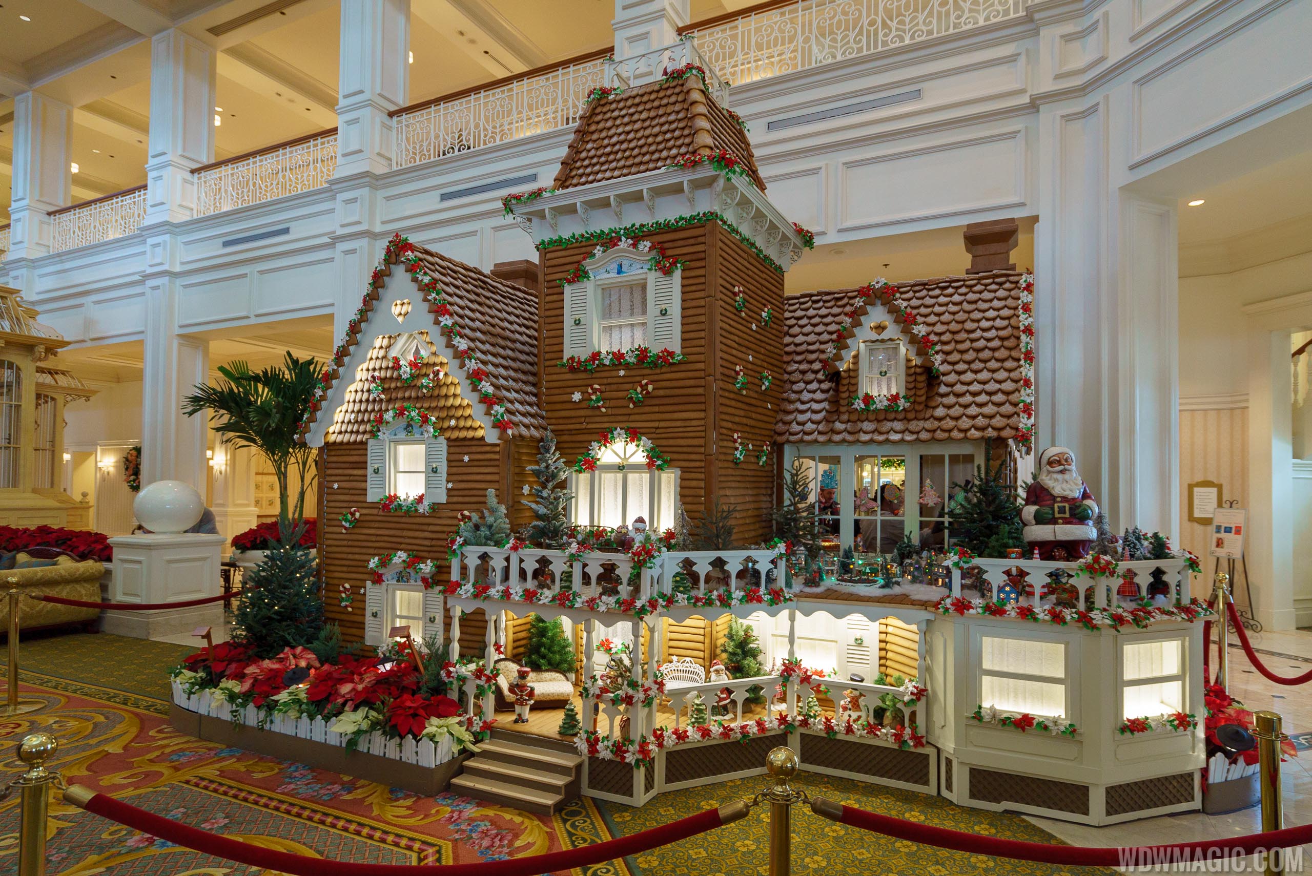 PHOTOS - Disney's Grand Floridian Resort 2017 Gingerbread House