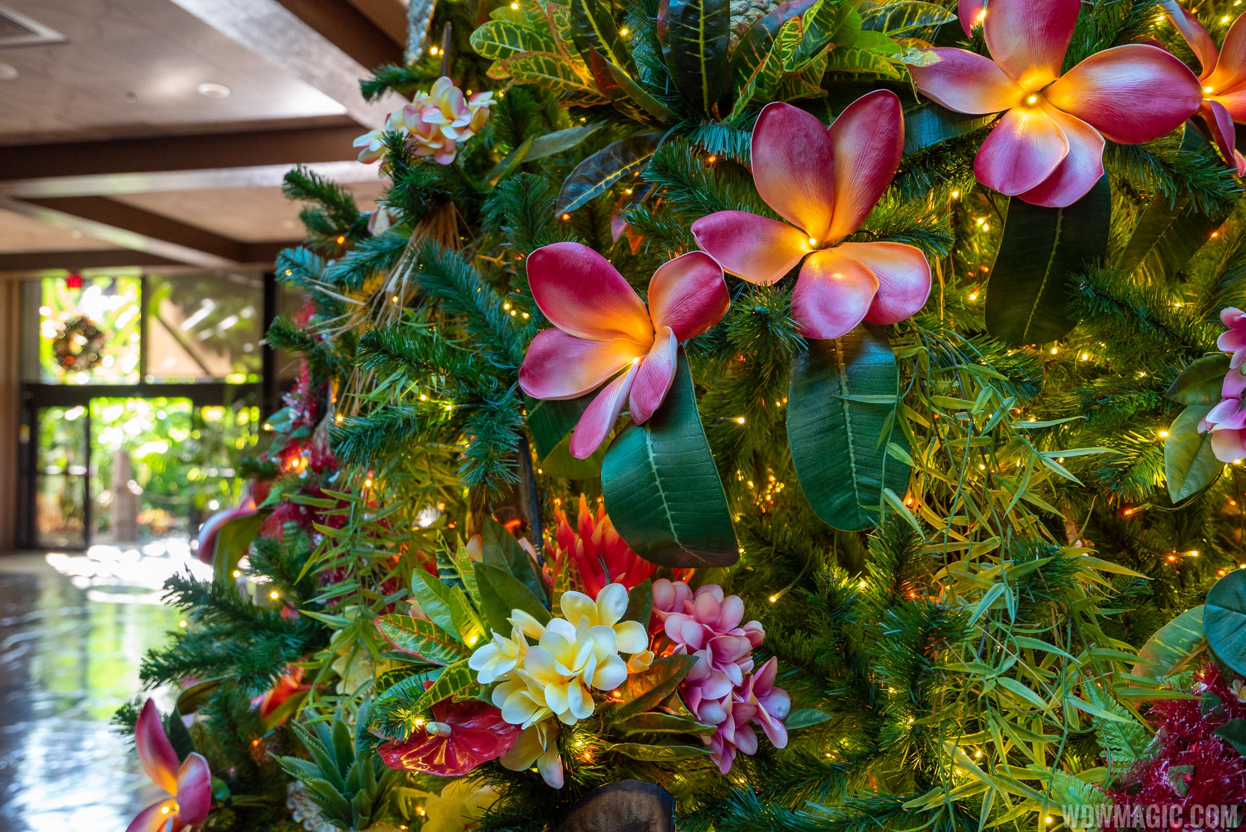 Disney's Polynesian Village Resort holiday decorations 2019 - Photo 6 of 11