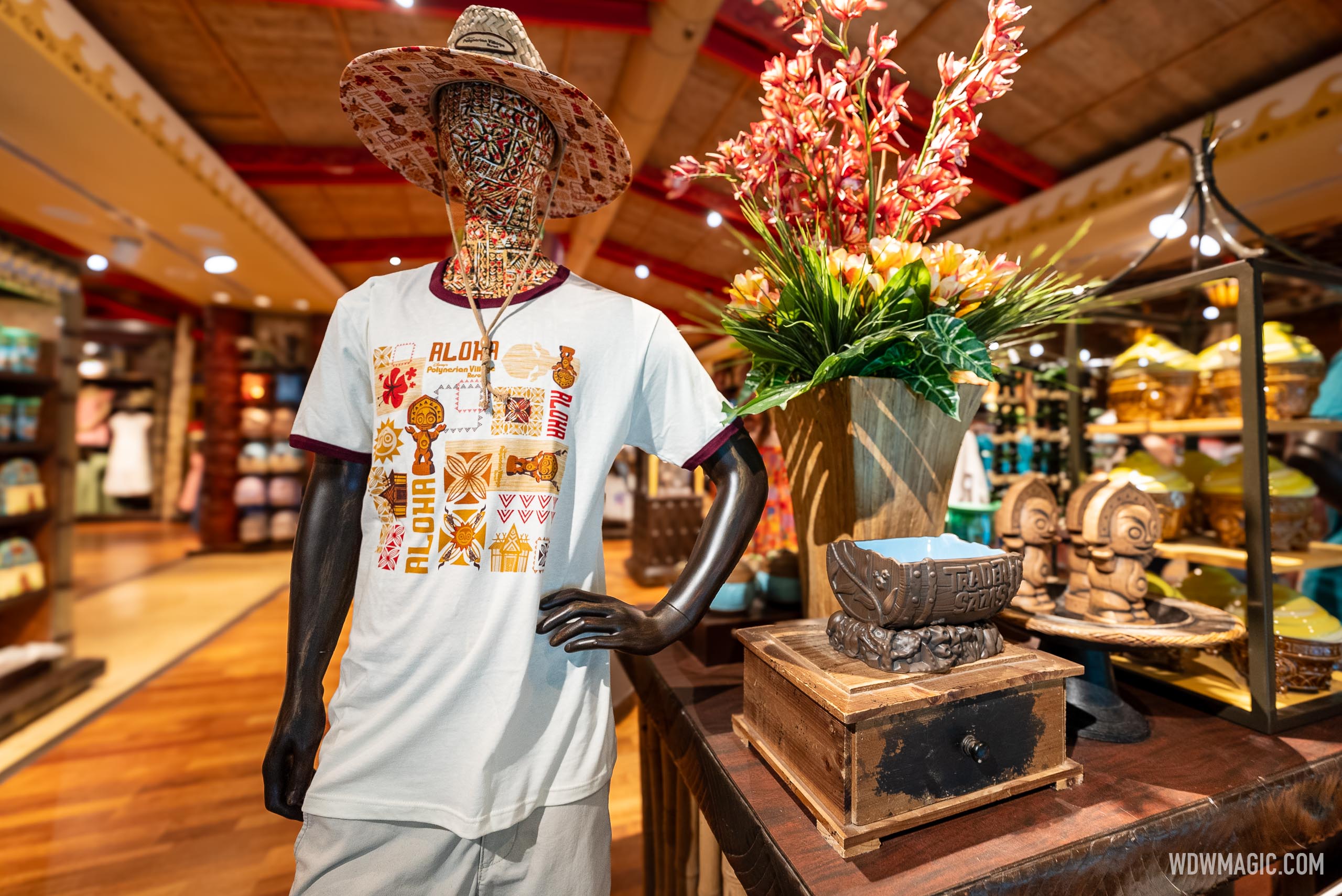 Disney's Polynesian Resort Merchandise May 2024 - Photo 2 of 21