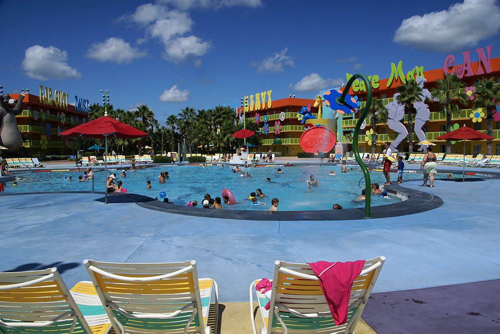 Hippy Dippy Pool - Photo 5 of 10