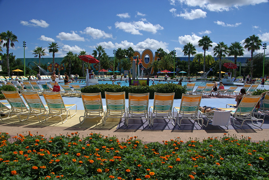 Hippy Dippy Pool - Photo 9 of 10