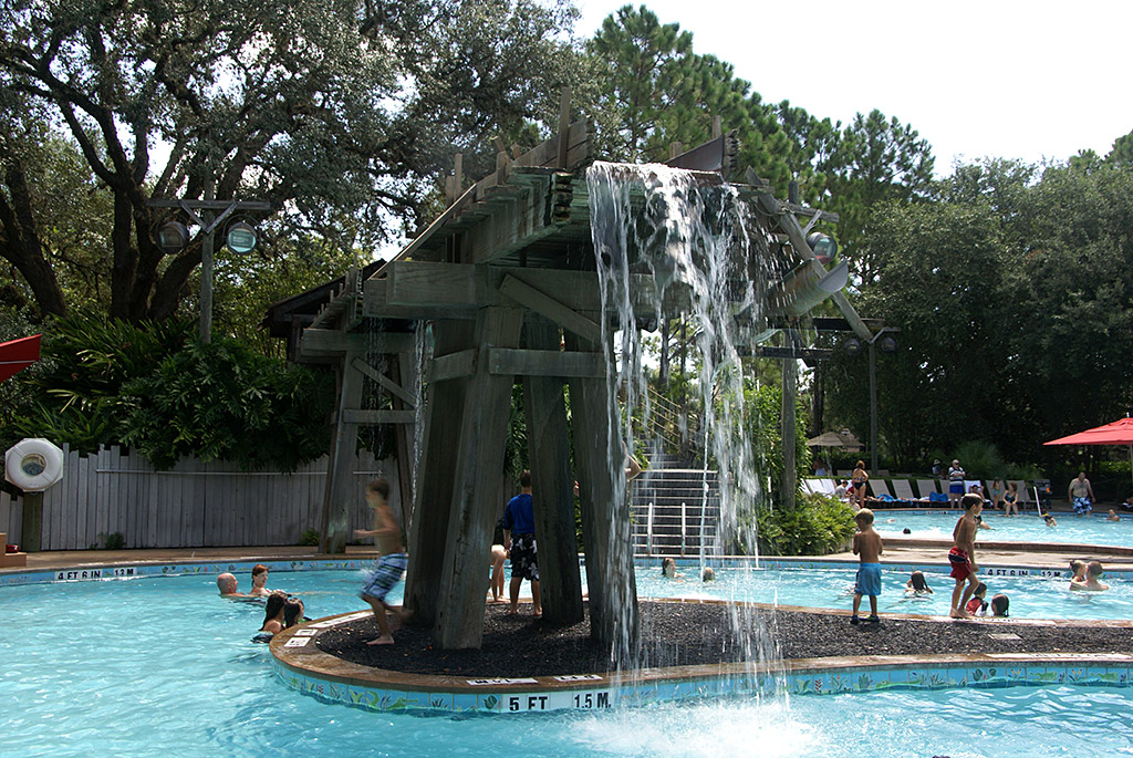 Port Orleans Riverside Ol' Man Island pool area - Photo 5 of 10