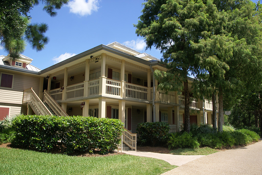 Alligator Bayou grounds and buildings - Photo 7 of 24