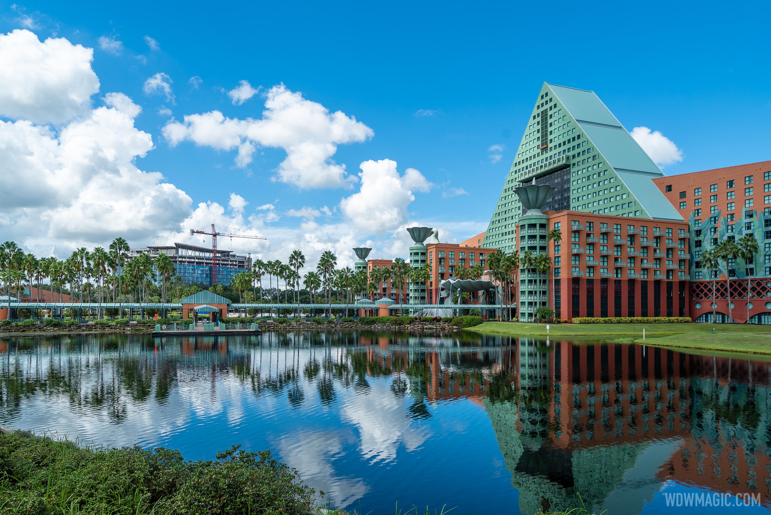 The Walt Disney World Swan Reserve construction - September 8 2020 ...