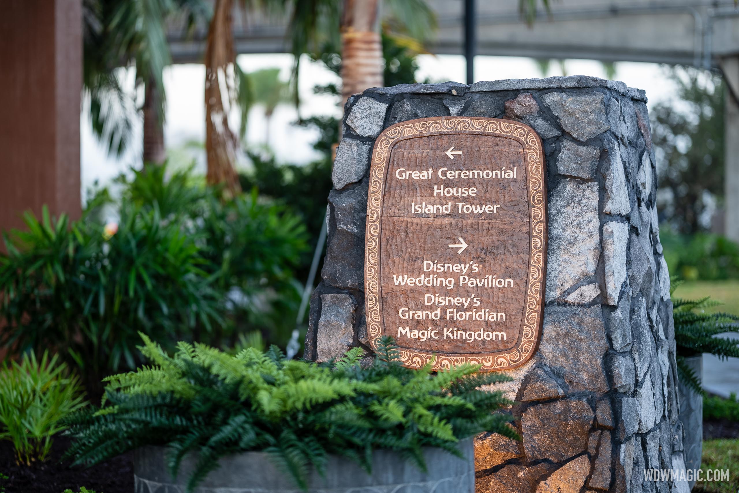 Walkway Connecting Polynesian, Grand Floridian, and Magic Kingdom ...
