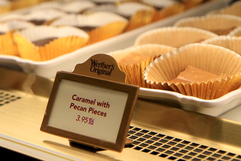 Karamelle-Kuche - Photo tour of Germany's new Caramel shop now open at ...