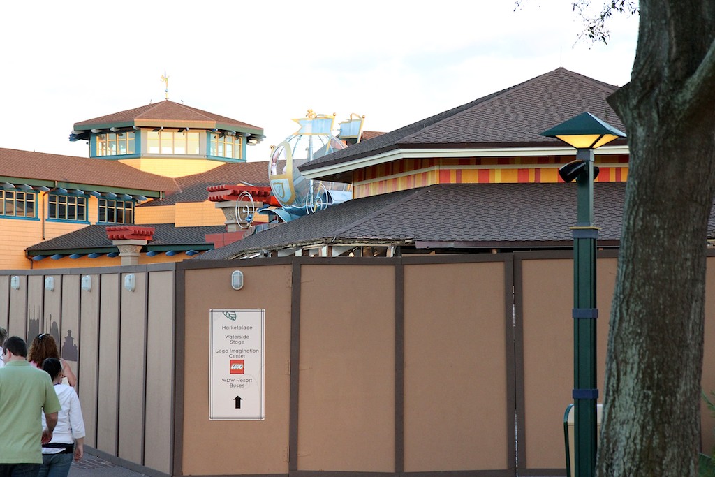 PHOTOS - LEGO Imagination Center expansion