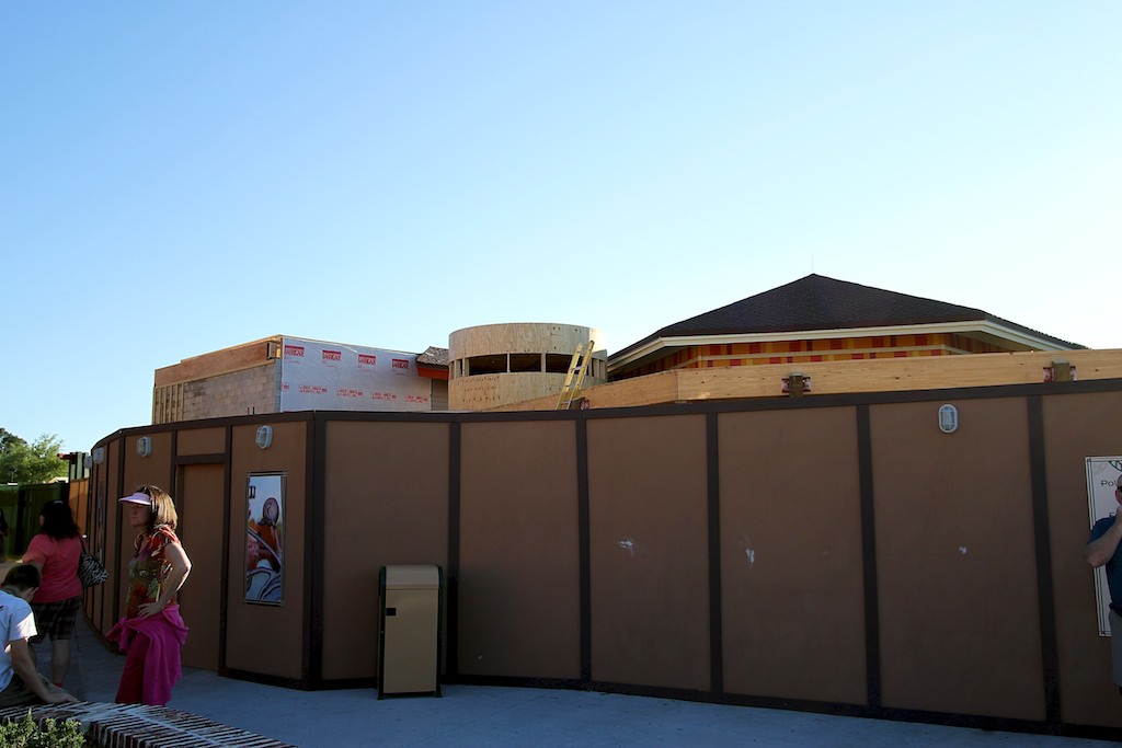 PHOTOS - A look at the LEGO Imagination Center construction