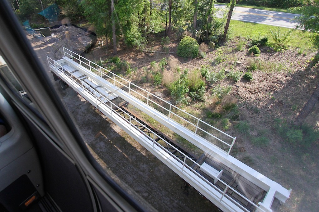 PHOTOS - New monorail track spur nears completion