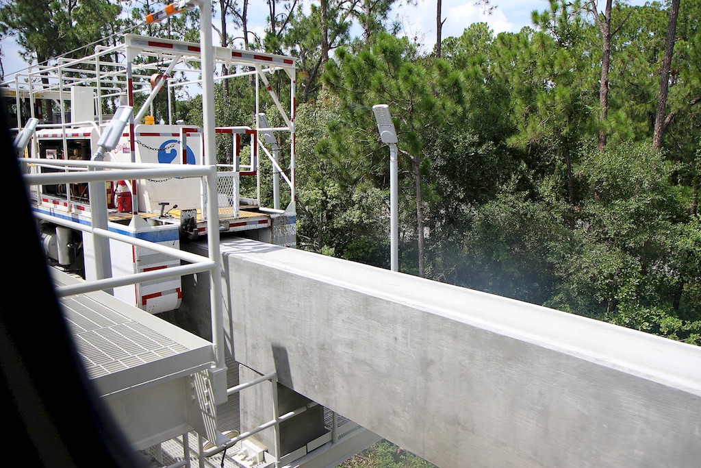 PHOTOS - A look at the new monorail spur in use