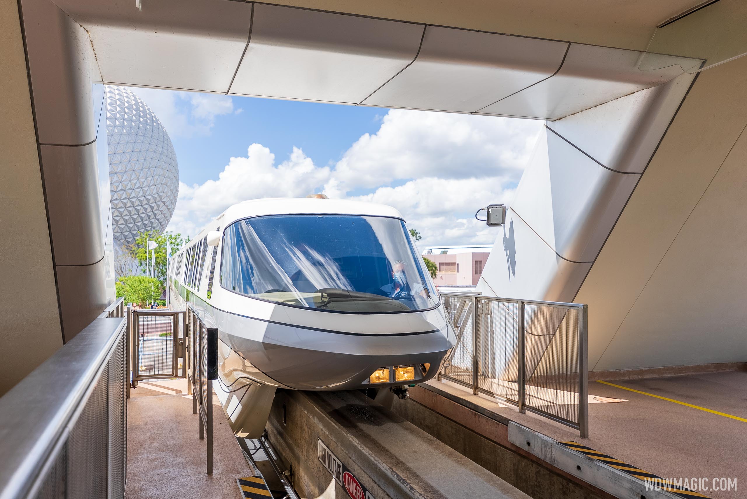 EPCOT Monorail Beam reopening July 18 2021 - Photo 34 of 38
