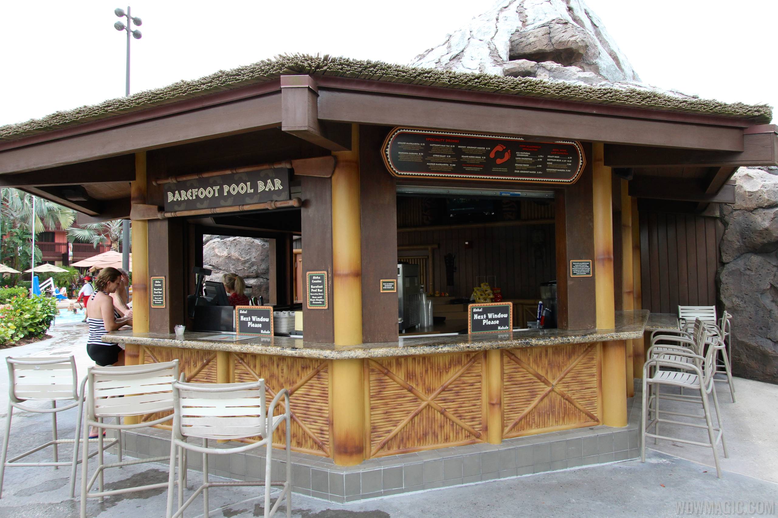 Barefoot Pool Bar